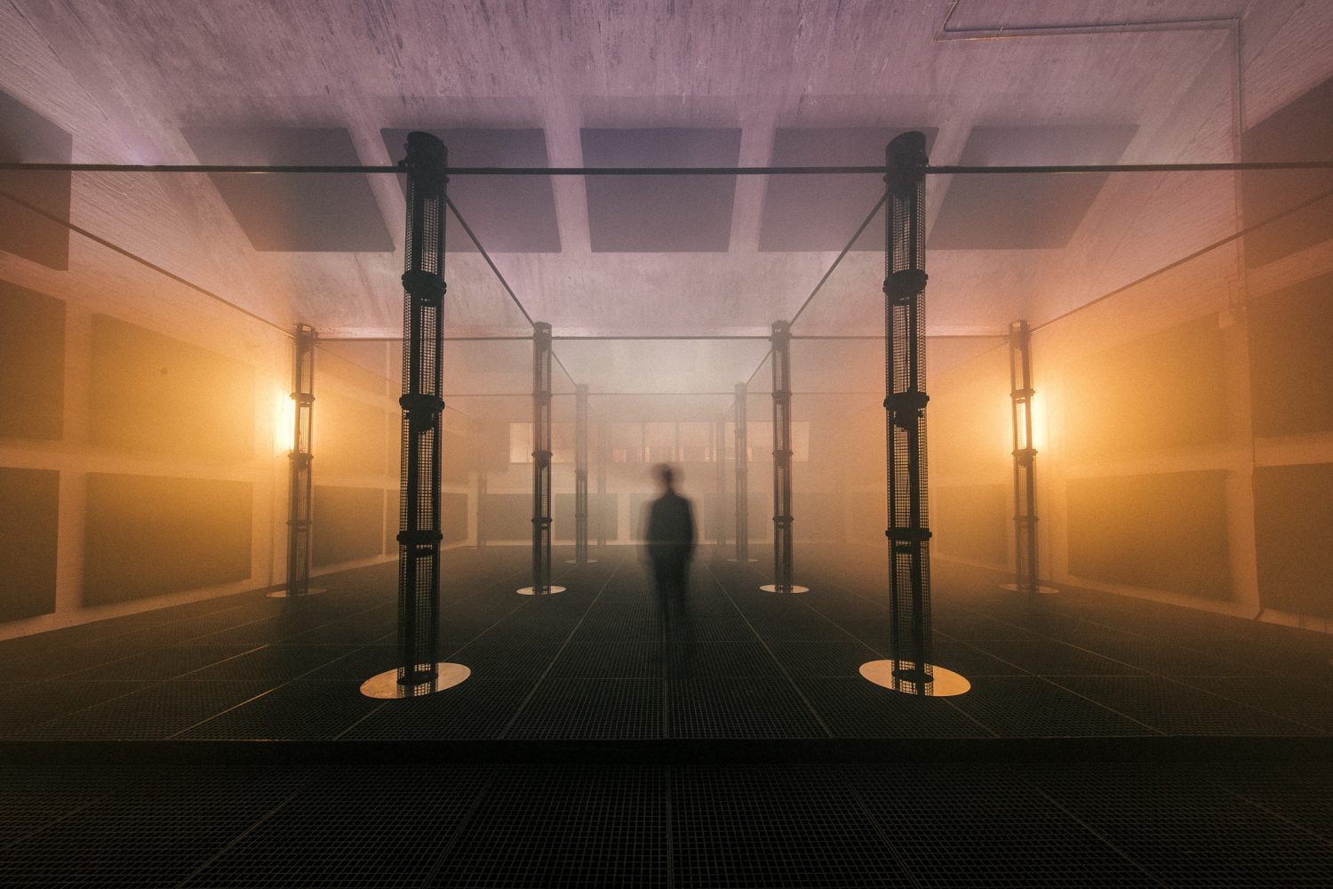 Hoe zet je de ruimte in als instrument? Het geheim van 4DSound ...