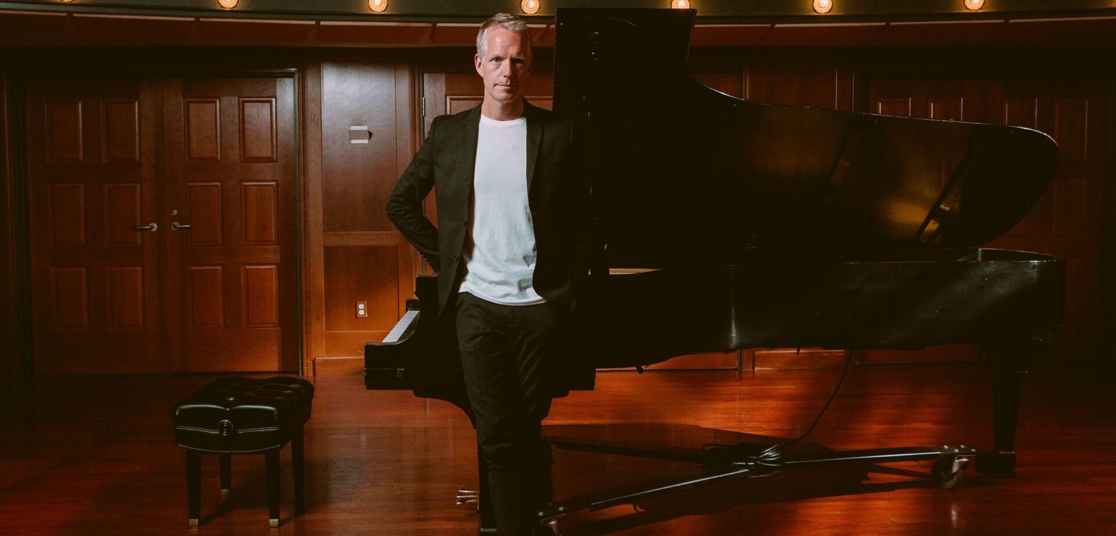 Chad Lawson - Concertgebouw - English