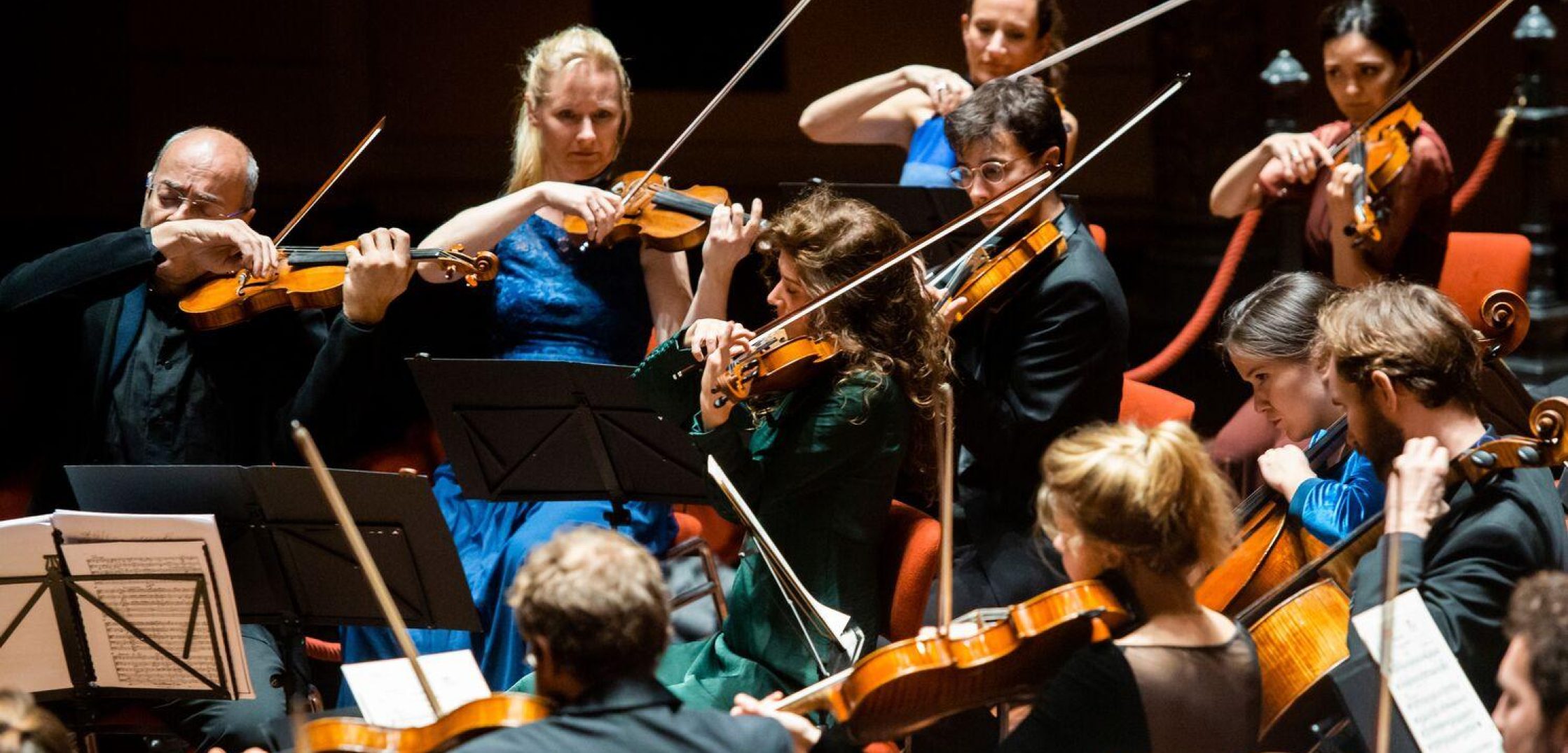 Daniel Reuss conducts Bach's Magnificat - Concertgebouw - English