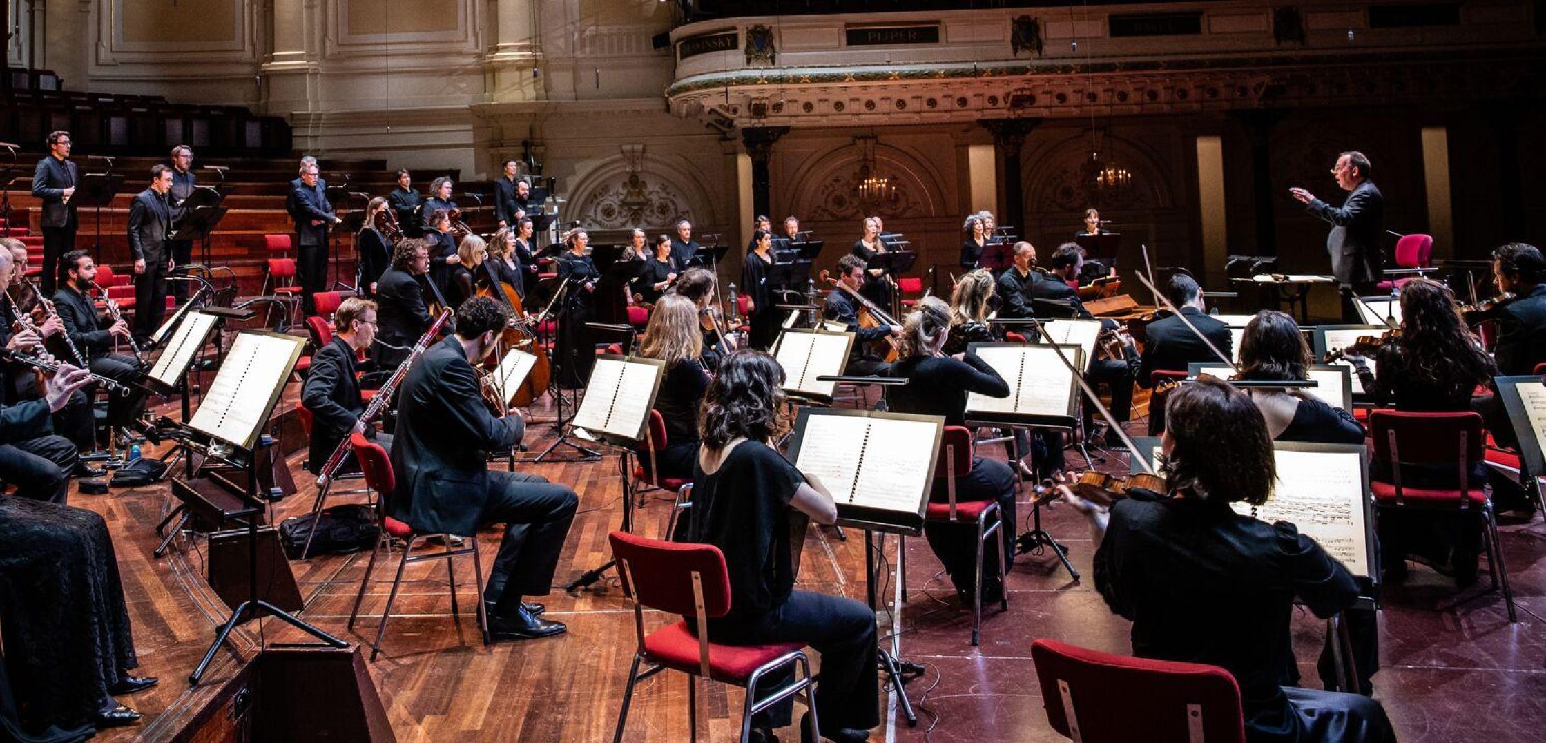 Daniel Reuss conducts Bach's Magnificat - Het Concertgebouw