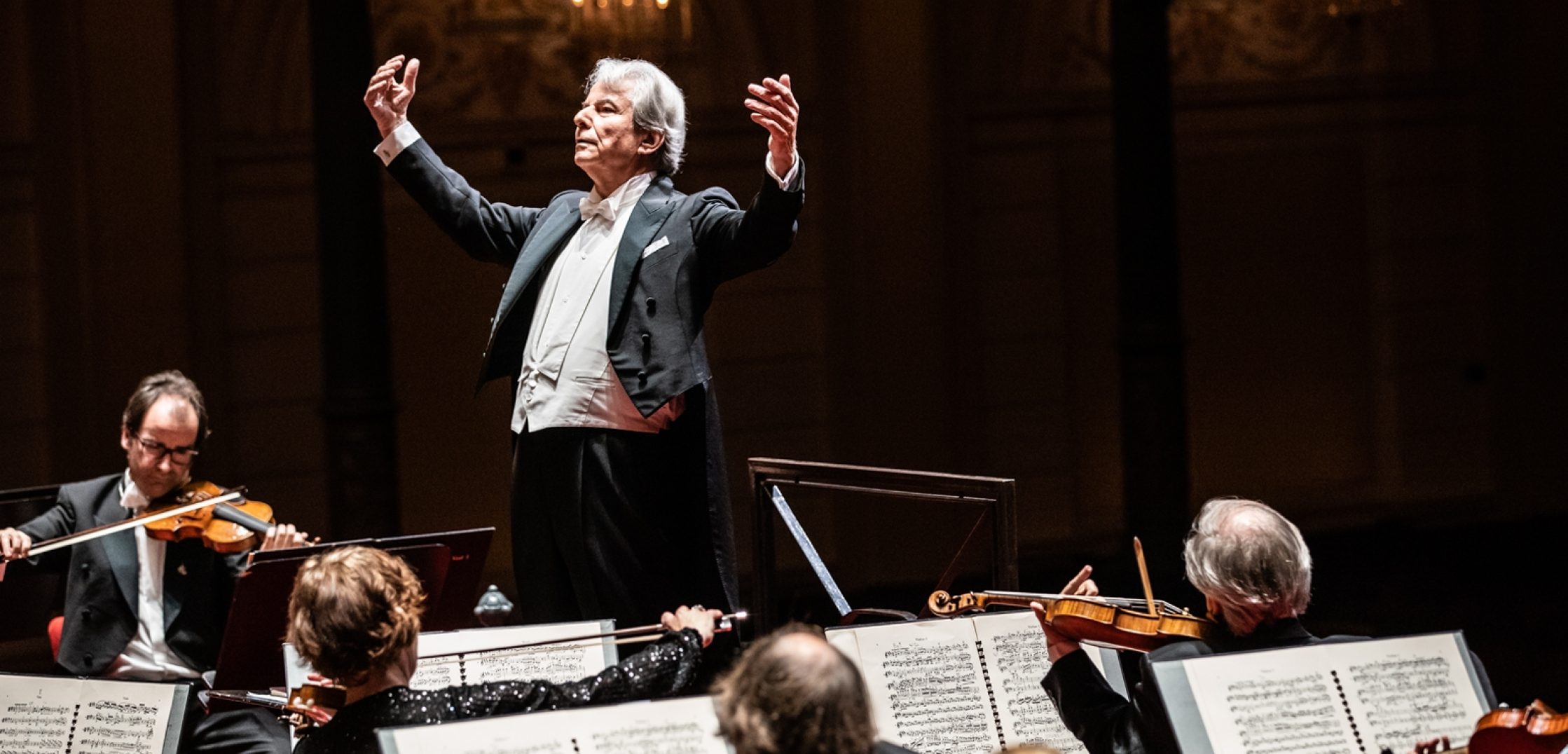 Hartmut Haenchen conducts Bruckner's Symphony No. 9 - Concertgebouw ...