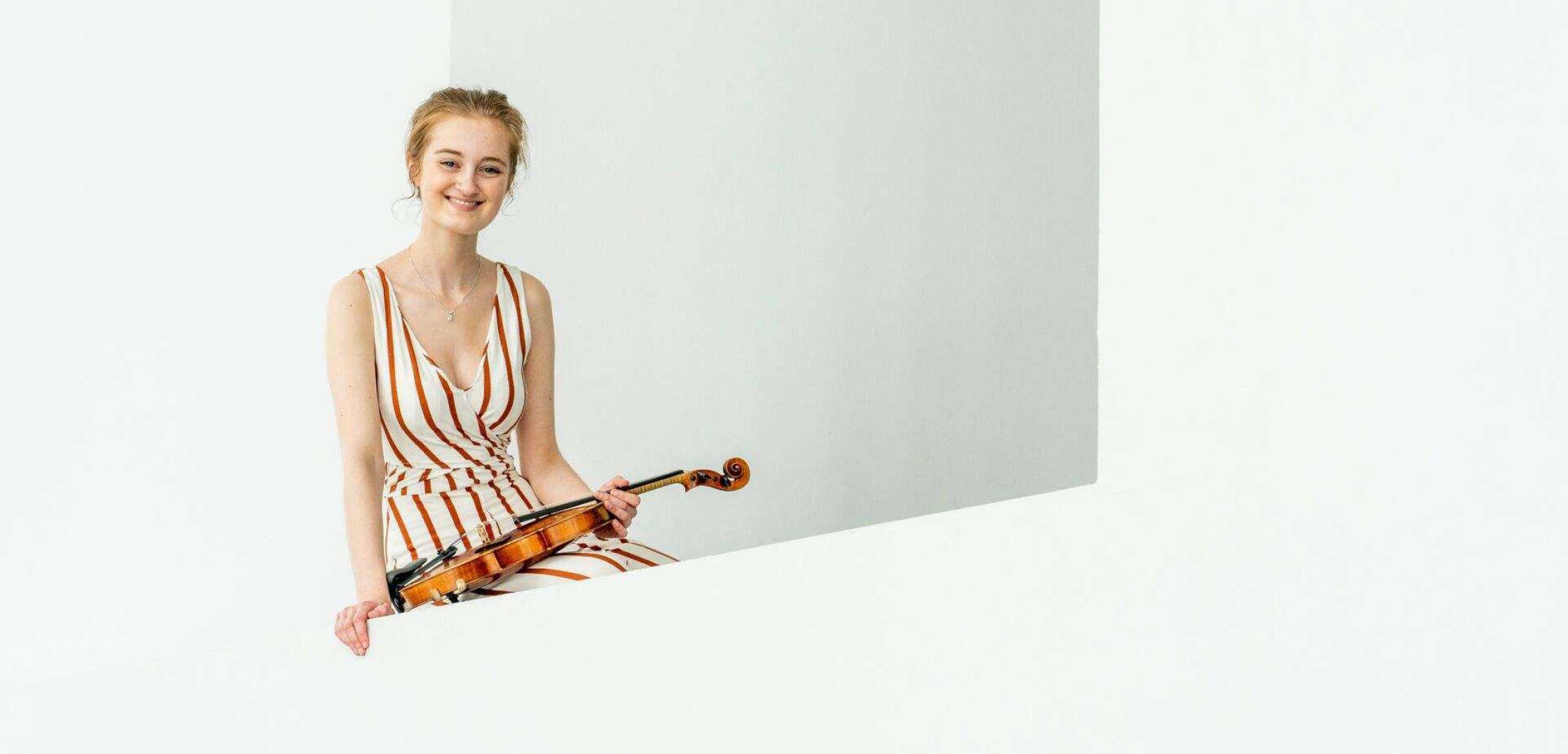 Klapstuk: Noa Wildschut and Thomas Beijer play Ravel and Poulenc (Dutch ...
