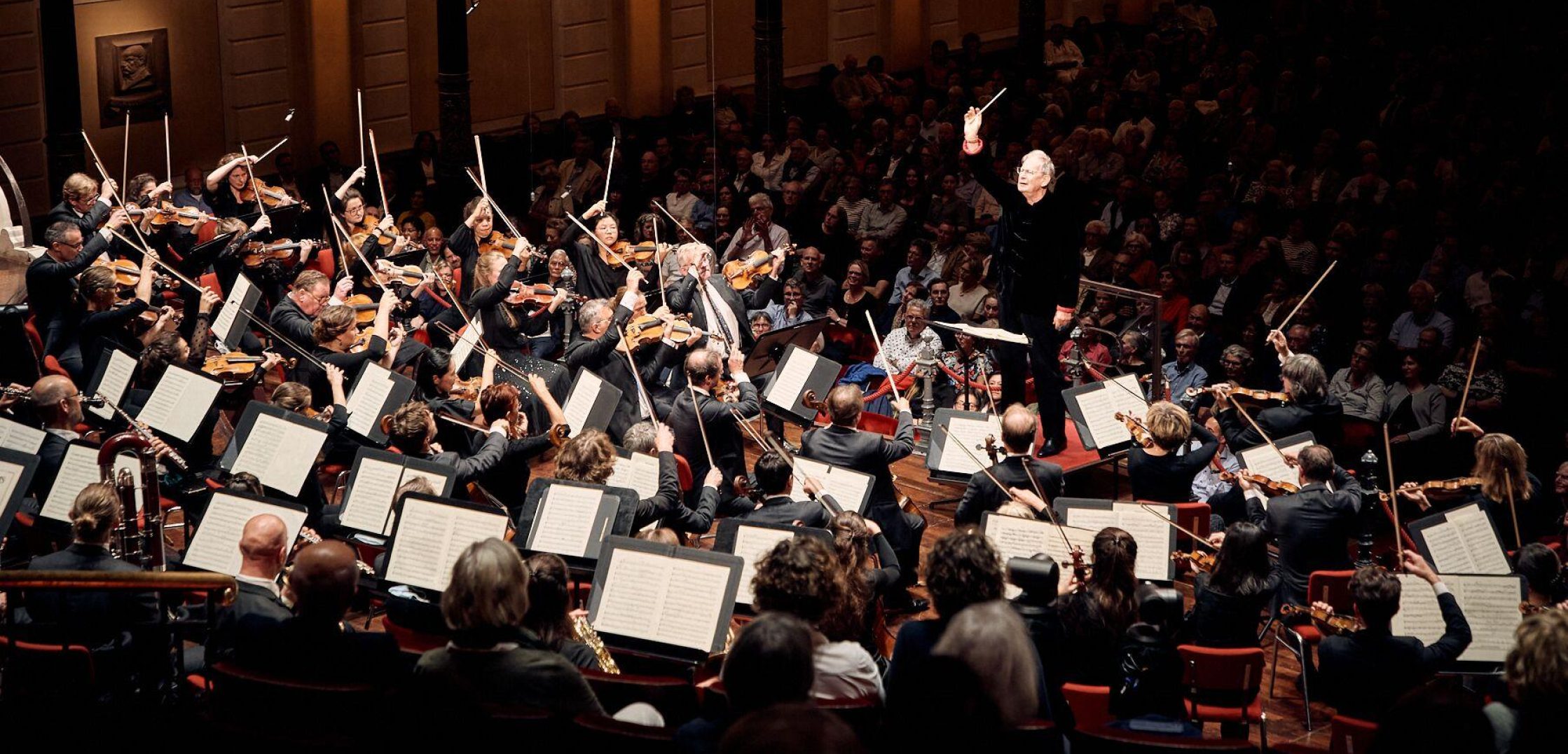 Gardiner conducts Brahms with the Concertgebouw Orchestra - Concertgebouw - English