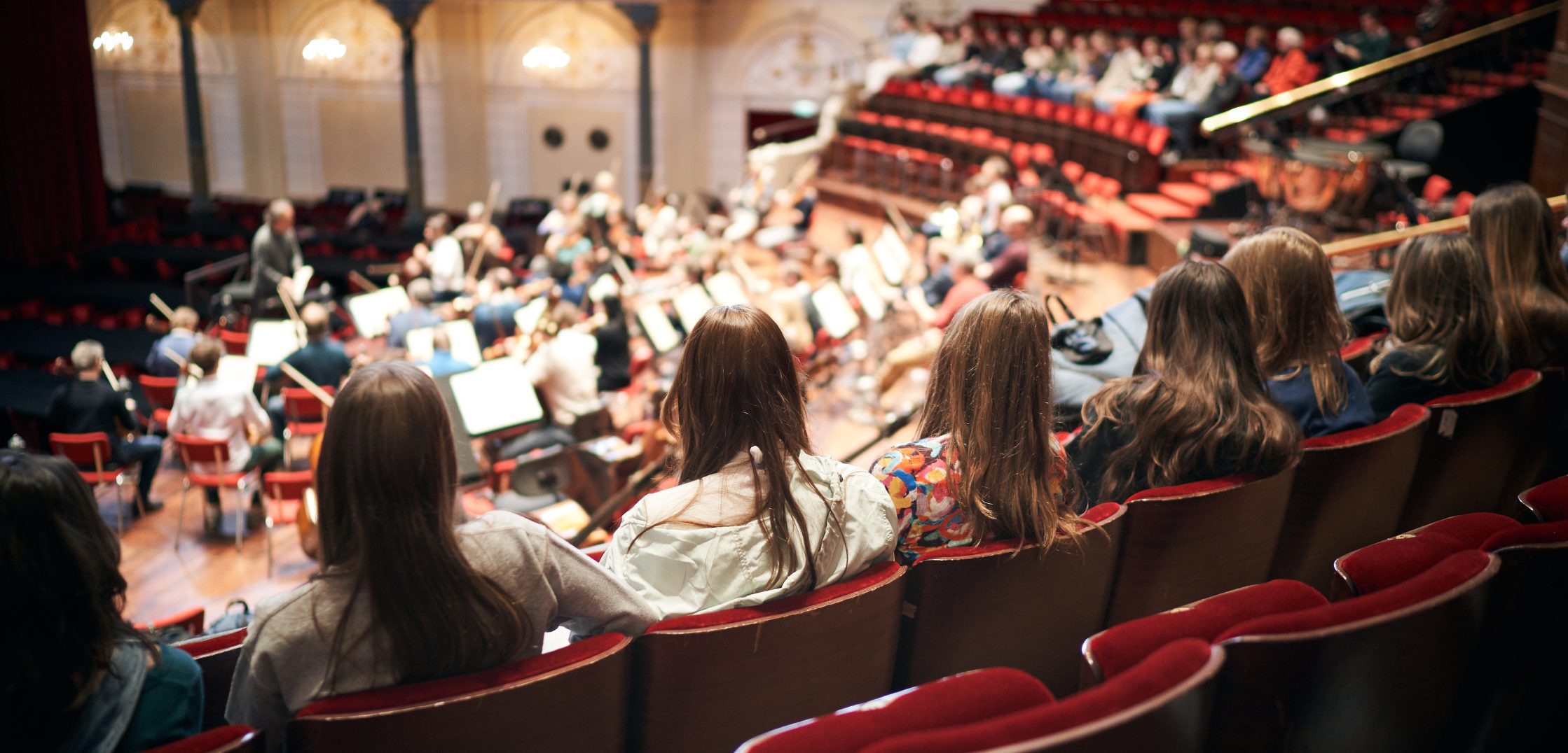 On stage and backstage - Concertgebouw - Nederlands
