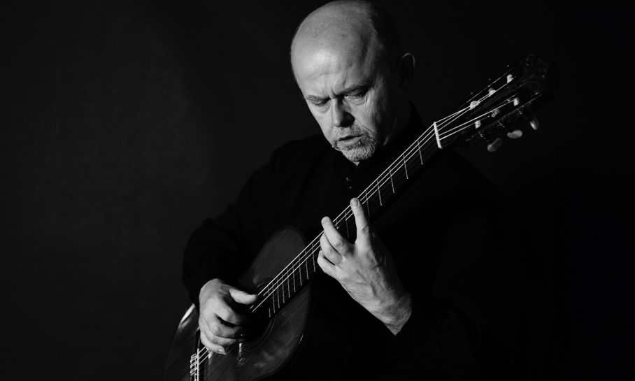 Gitaarbouwer Otto Vowinkel: ‘Eigenlijk heb ik twee linkerhanden ...